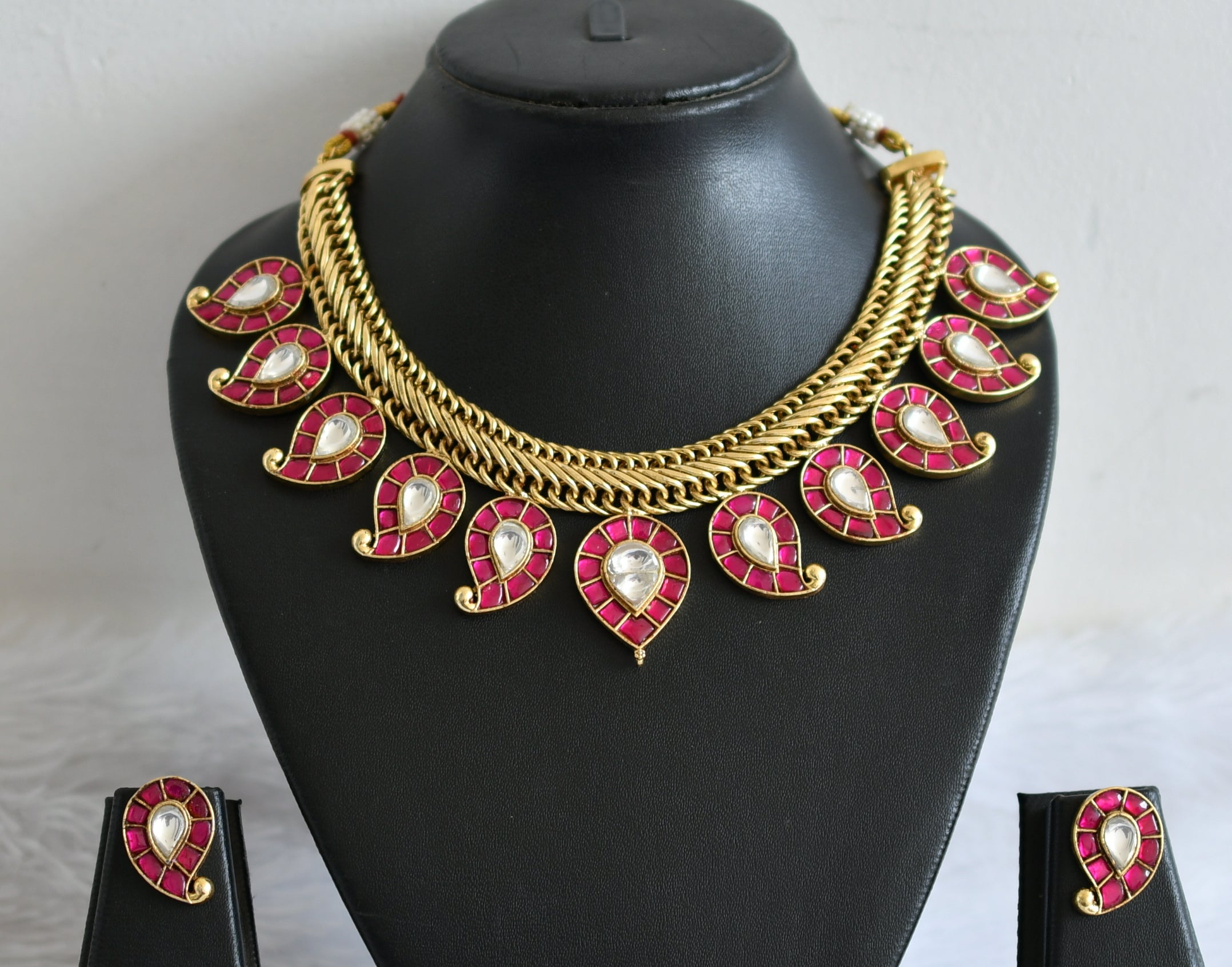 Antique gold tone pink-white kundan jadau huge mango bridal necklace s – dreamjwell