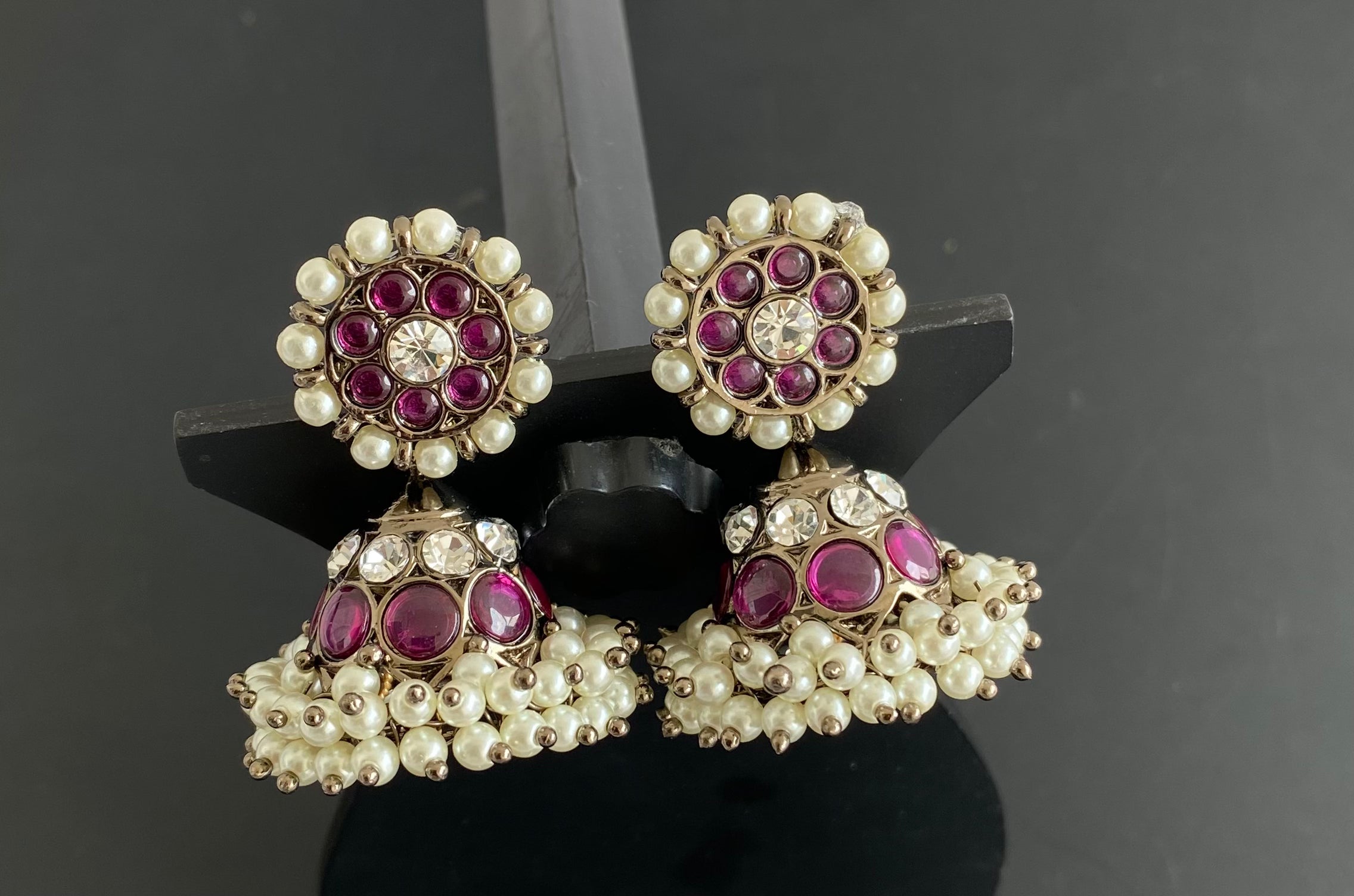 Black finish precious kemp-white stone pearl jhumkka dj50980 – dreamjwell