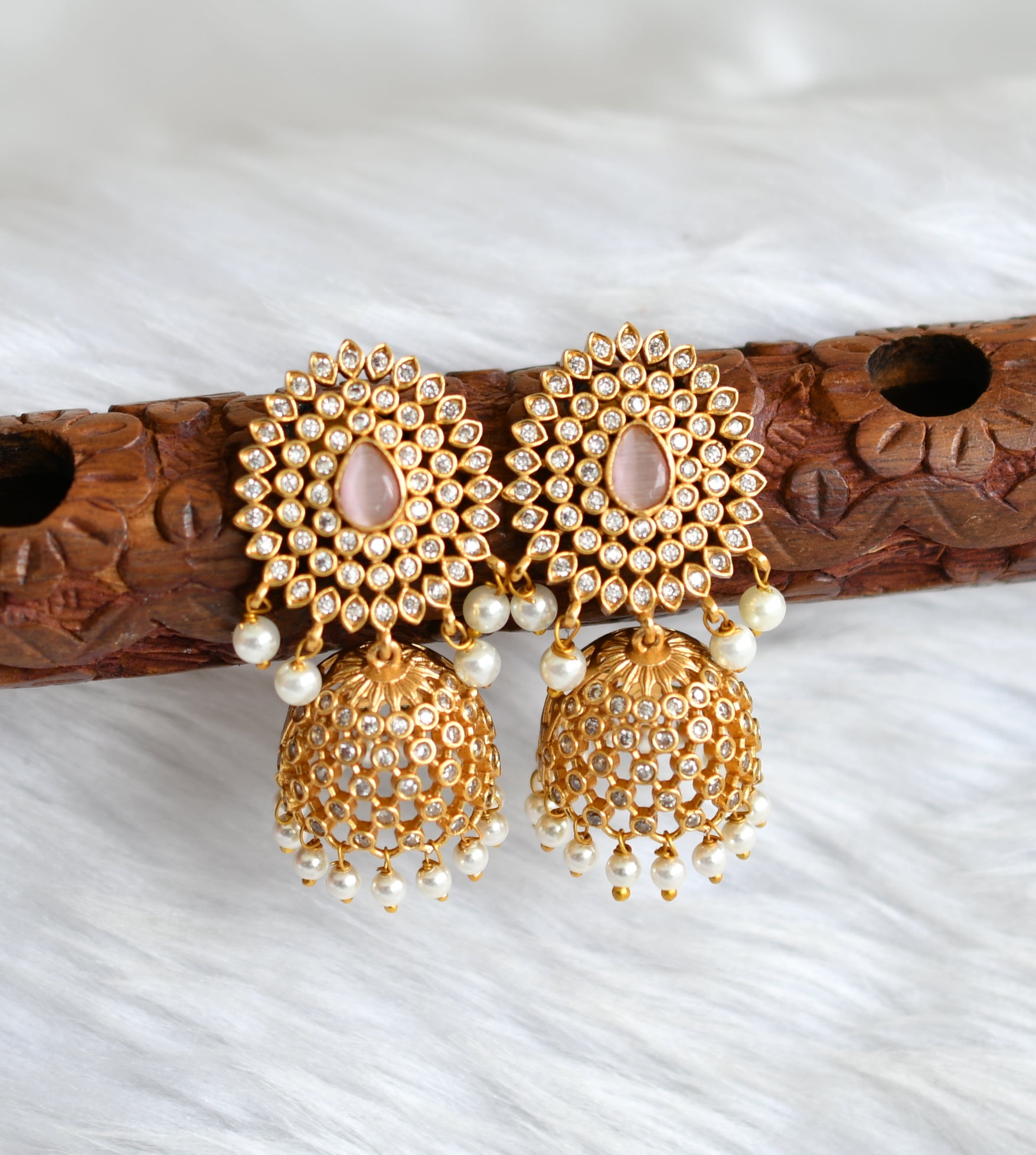 Matte finish white-baby pink stone jhumkka dj-39577 – dreamjwell