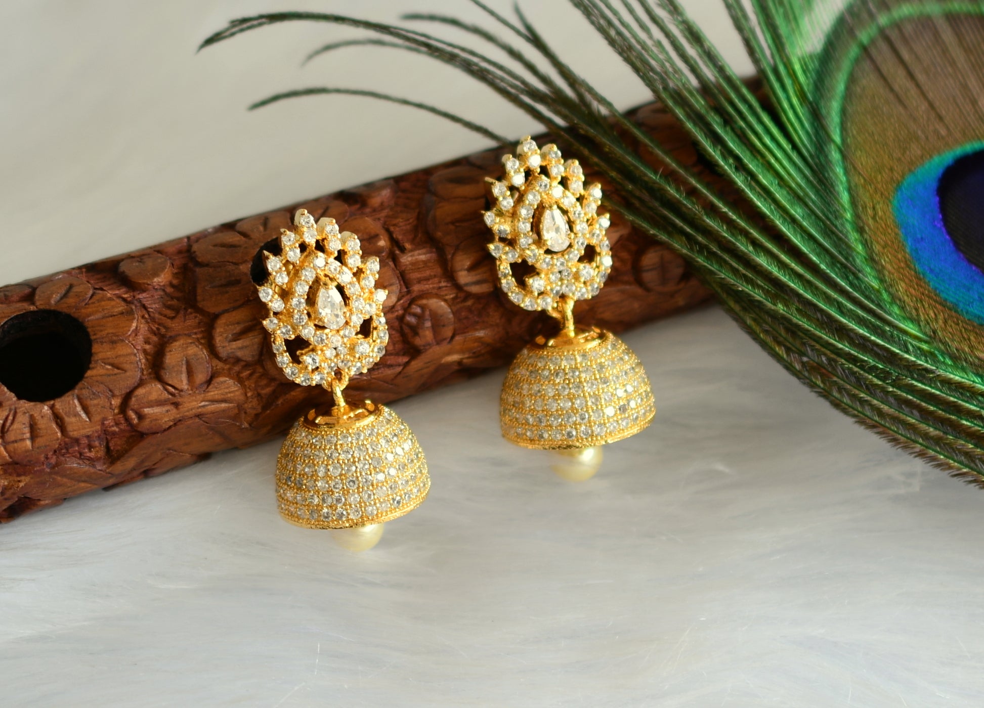 DREAMJWELL - Beautiful Cz White Designer Jhumkka DJ19947 – dreamjwell