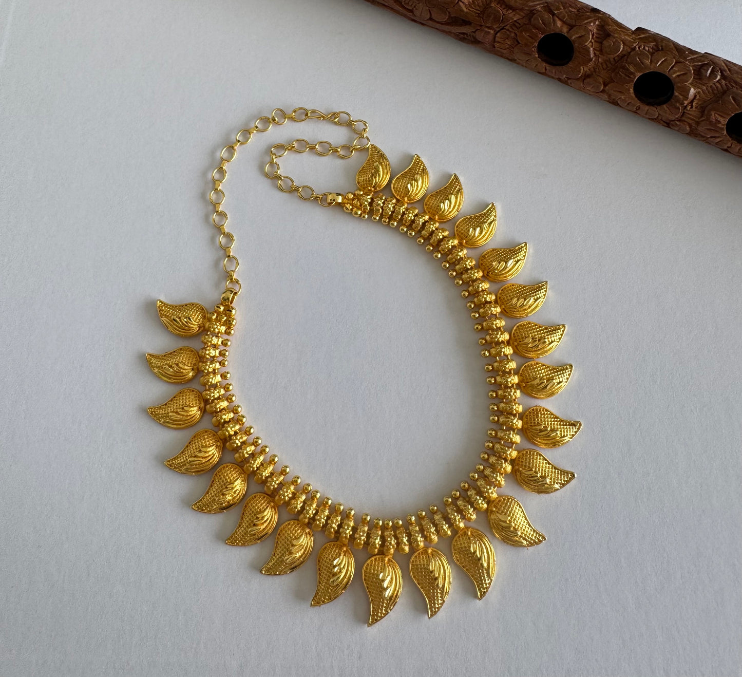 Matte gold tone kerala style mango necklace dj-51660 – dreamjwell