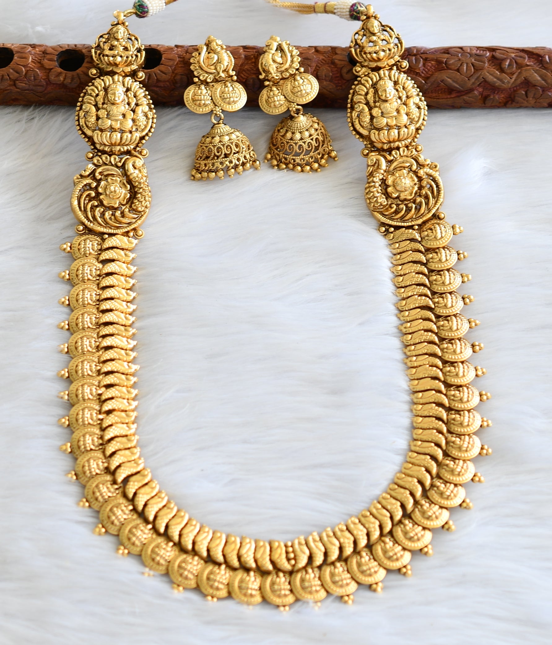 Matte finish Lakshmi coin-Swan Mugappu haar set dj-42697 – dreamjwell