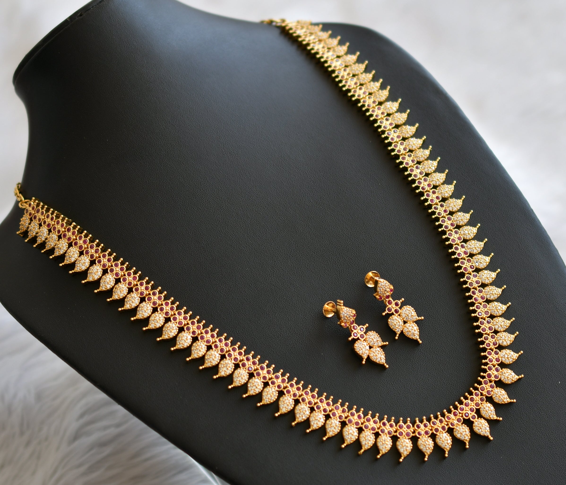 Gold tone ruby-white mango short haar set dj-45967 – dreamjwell