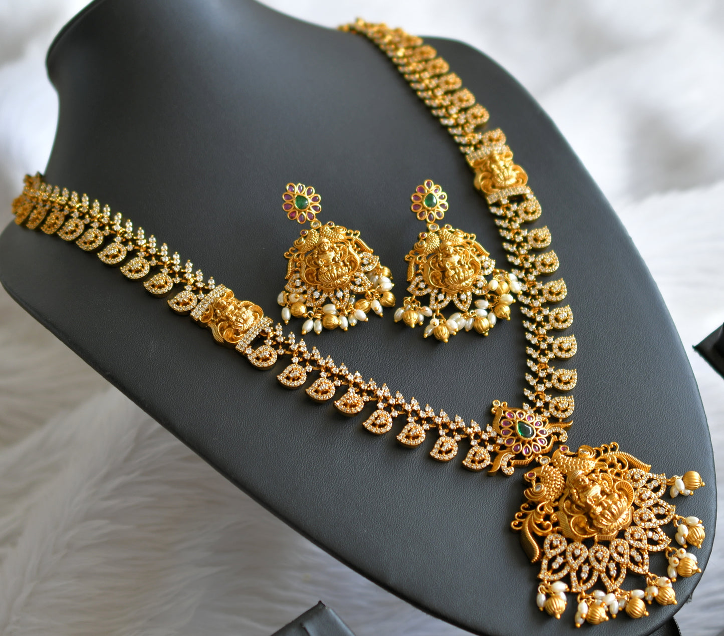 Matte finish kemp-green-white rice pearl lakshmi mango haar set dj-443 ...