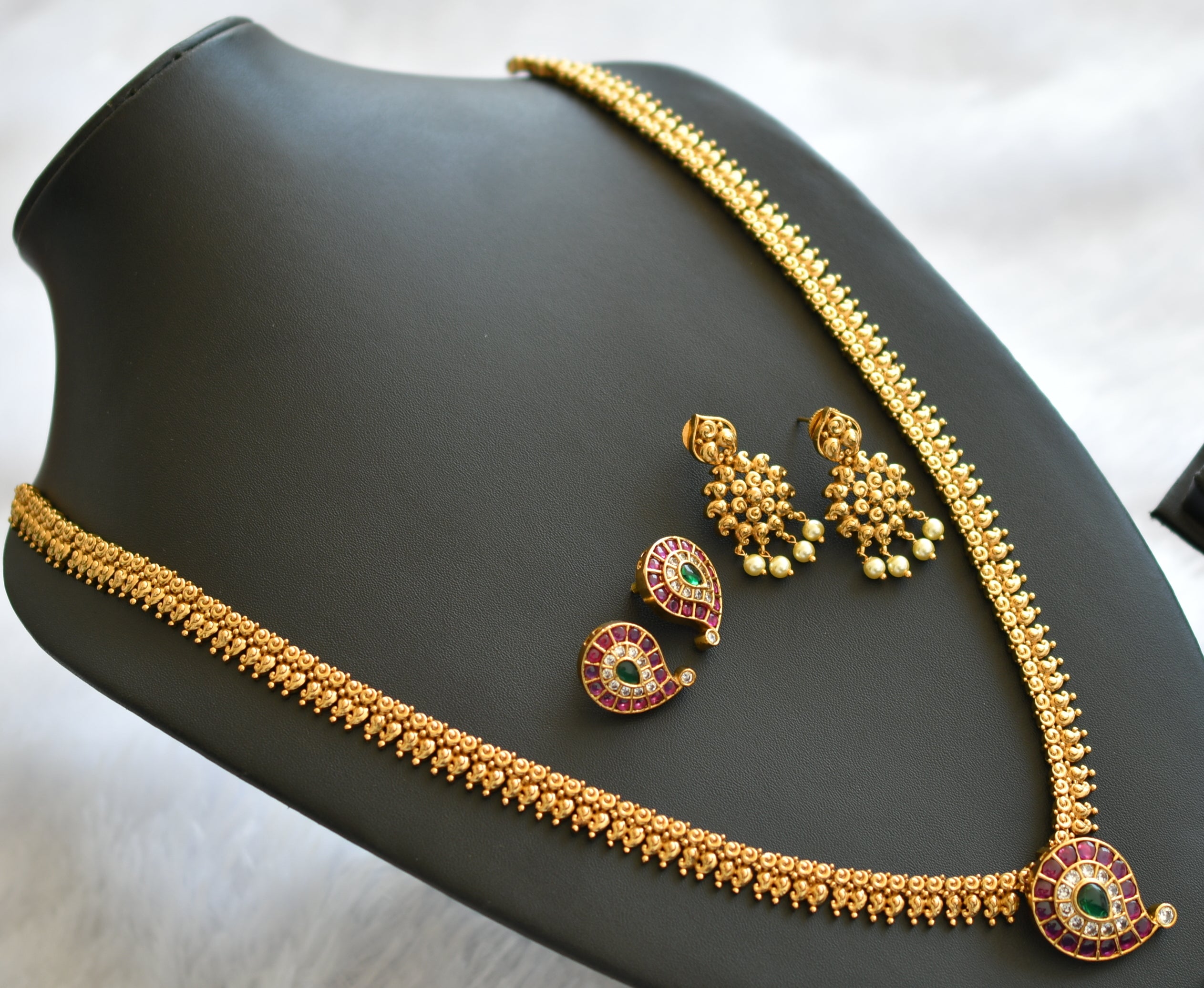 Matte finish kemp-green-white mango haar set dj-46207 – dreamjwell