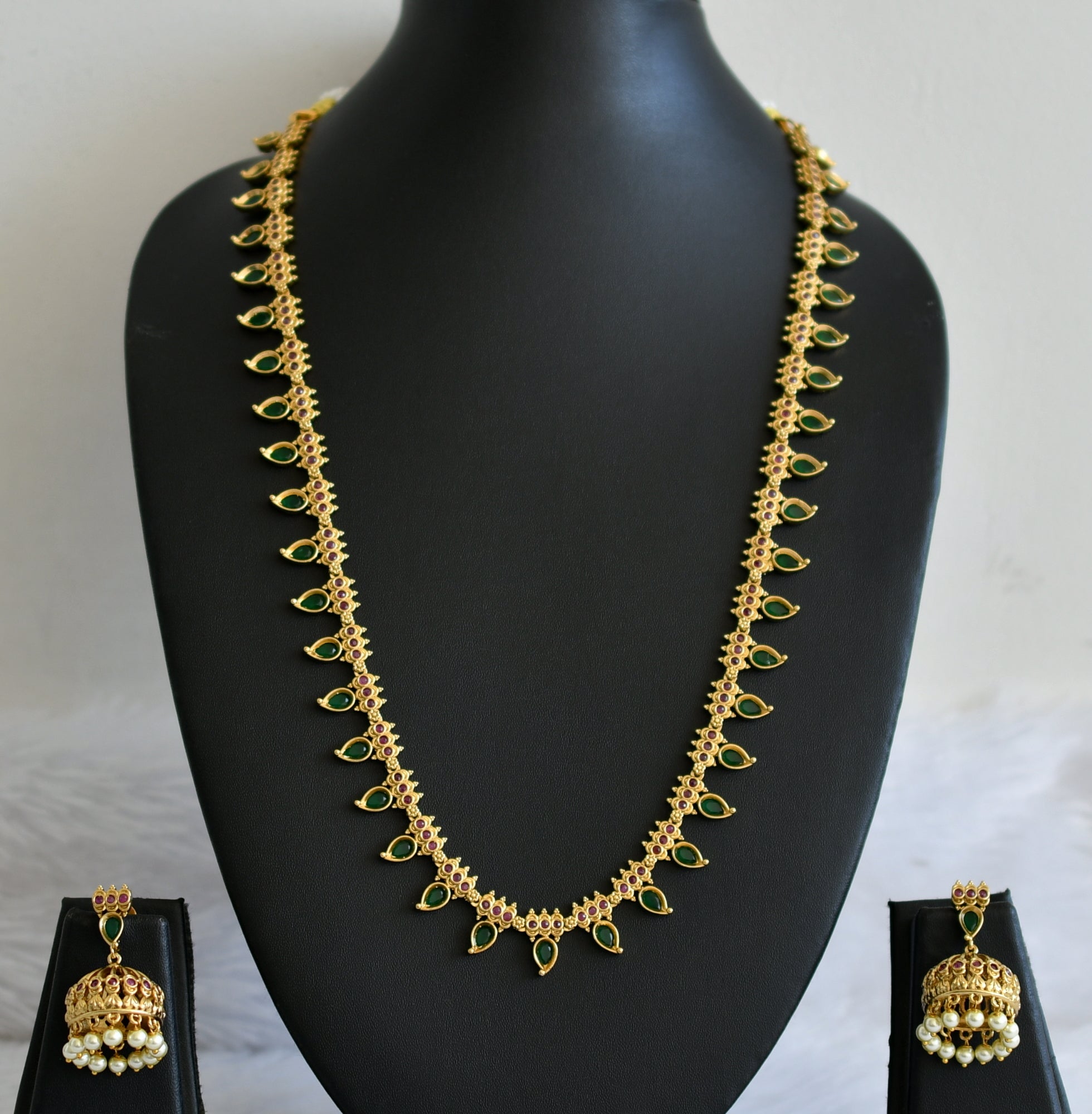 Matte finish ruby-green kerala style mango short haar set dj-50040 ...