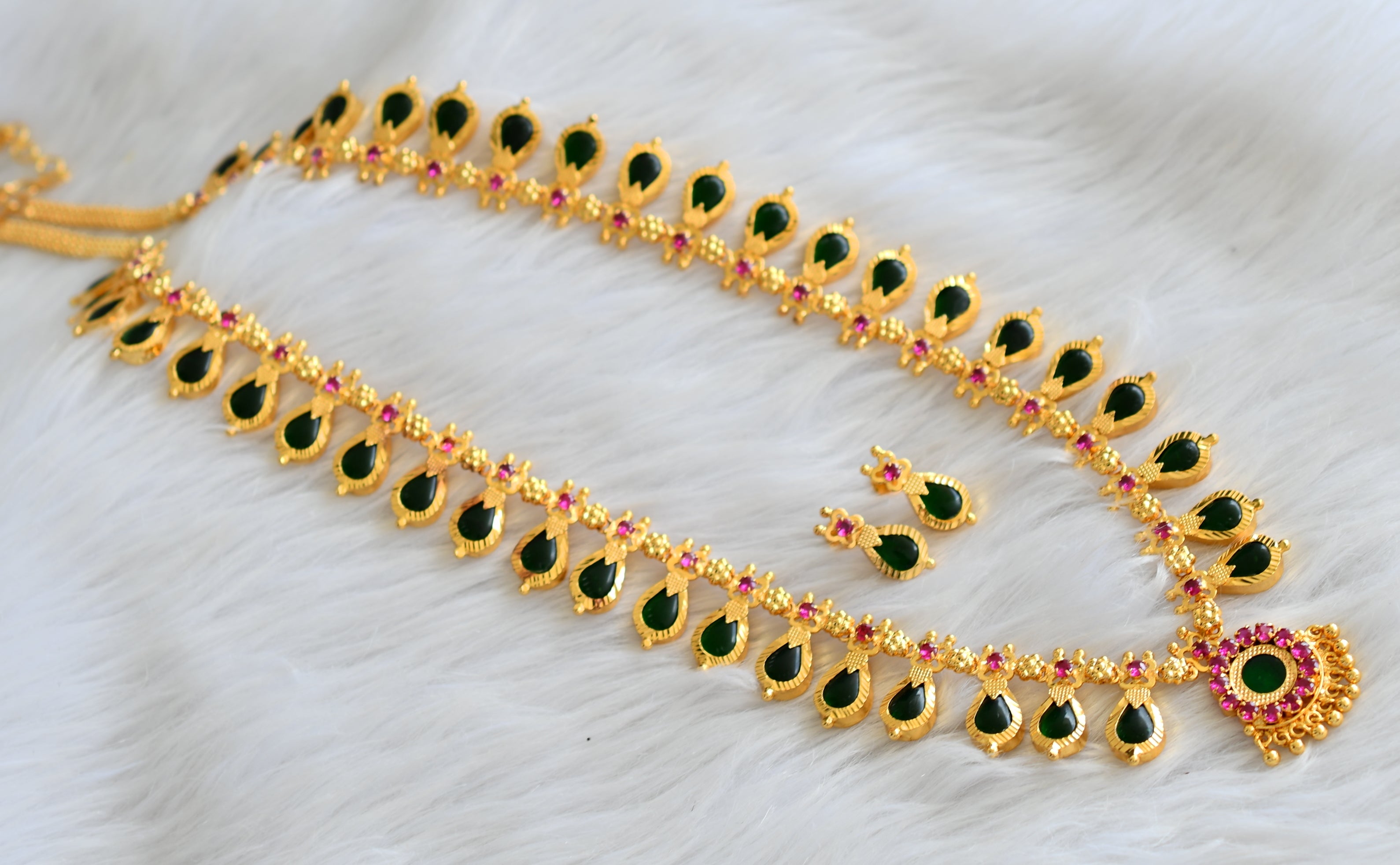 Gold tone kerala style pink-green gopi haar set dj-43253 – dreamjwell
