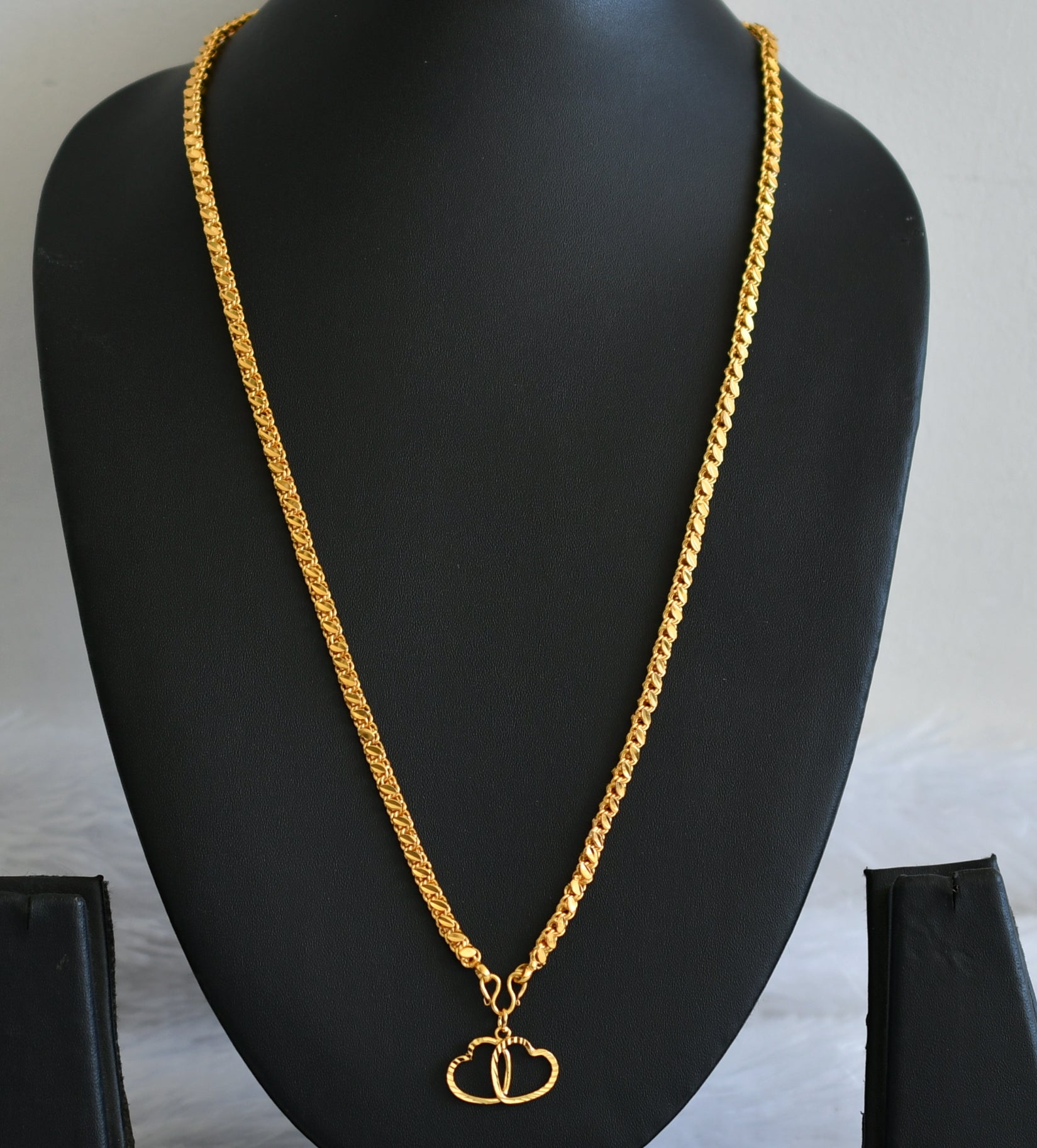 Gold tone 24 inches chain with heart pendant dj-50337 – dreamjwell