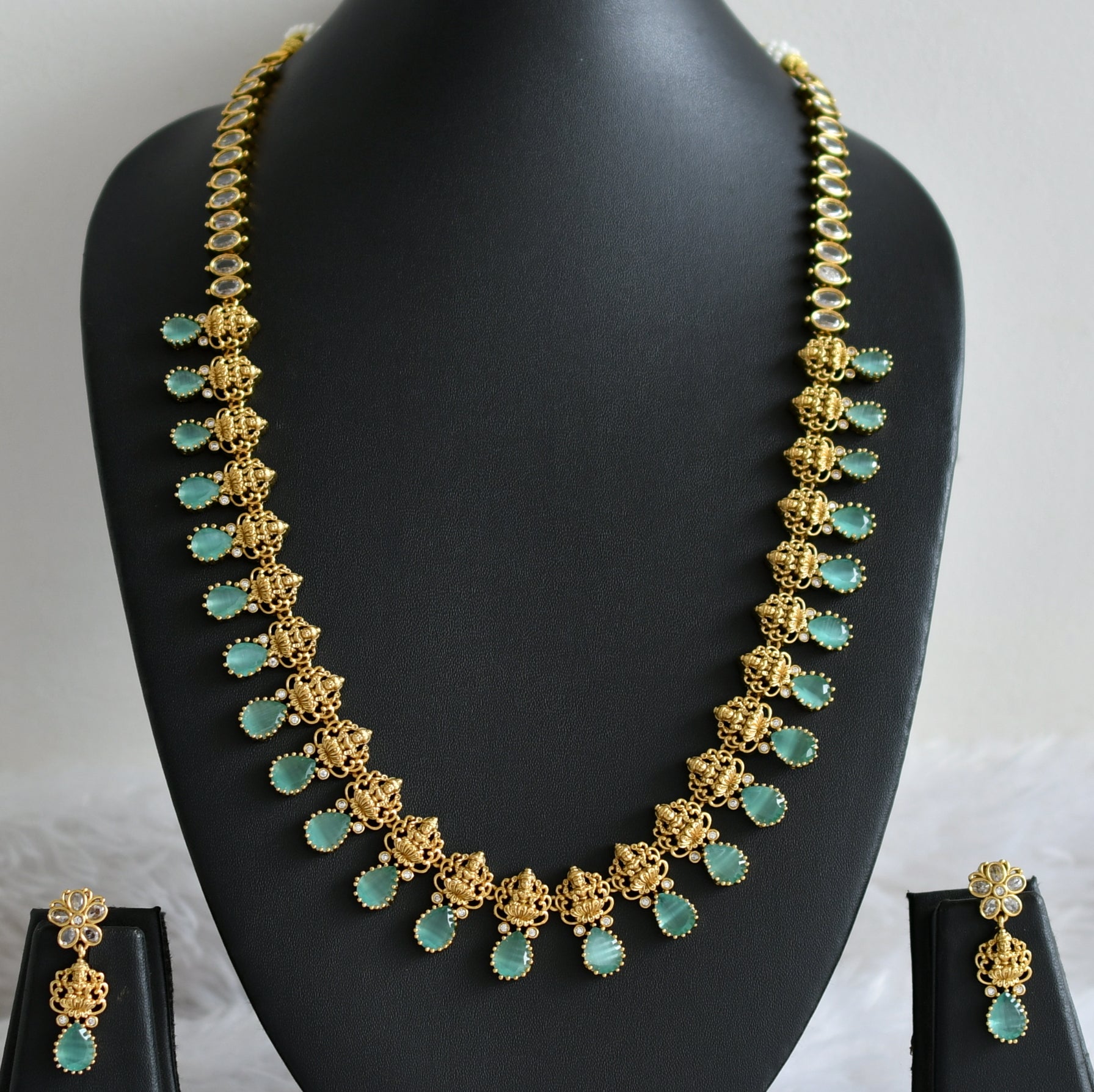 Matte Finish white-sea green lakshmi short haar set dj-48373 – dreamjwell