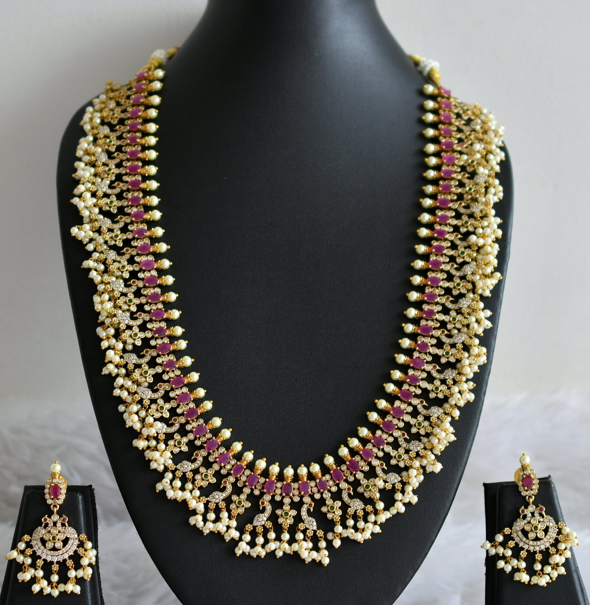 Matte finish ruby-green-white pearl gutta pusalu peacock flower short ...