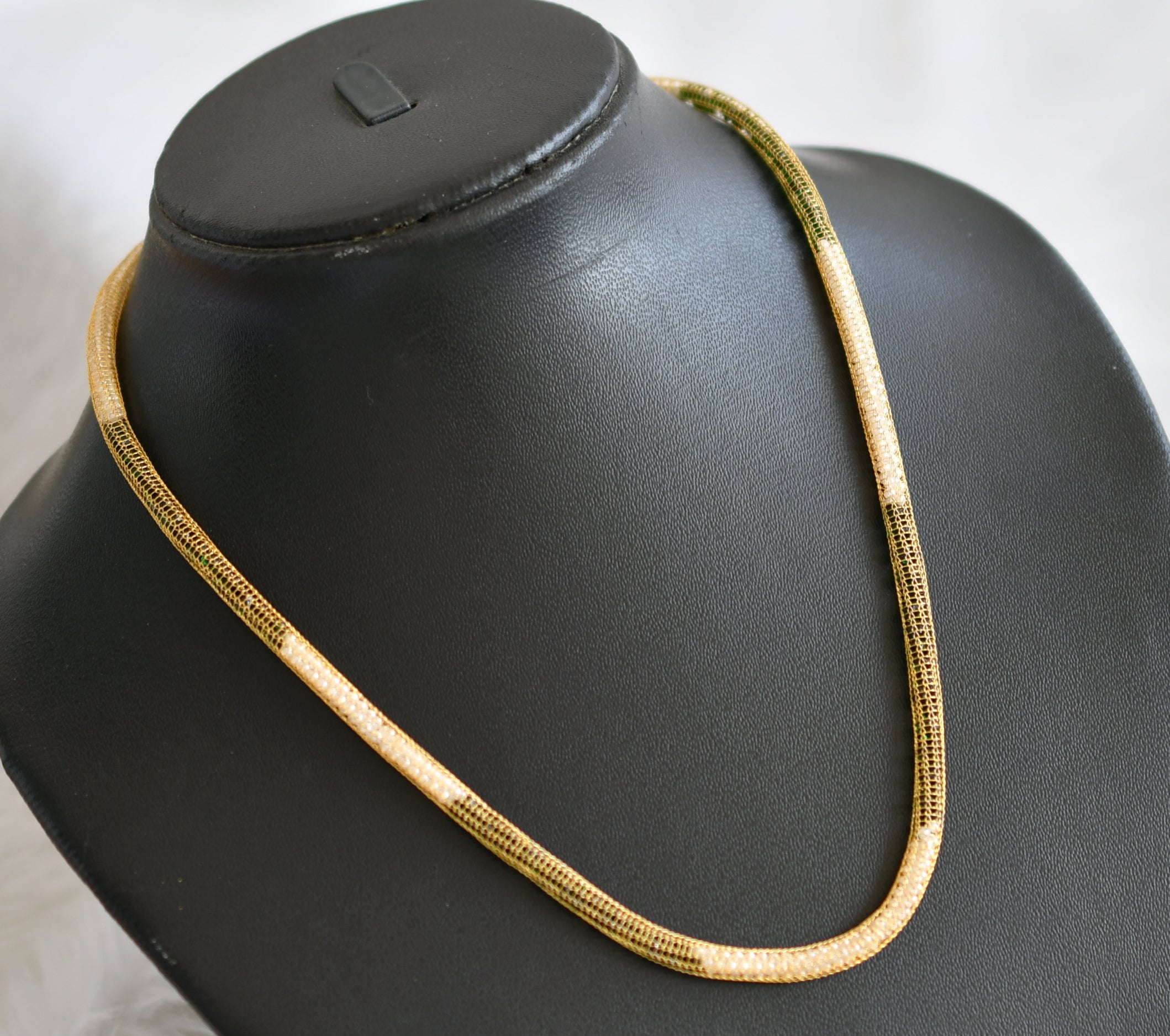 Gold tone green-pearl stone chain dj-44974 – dreamjwell