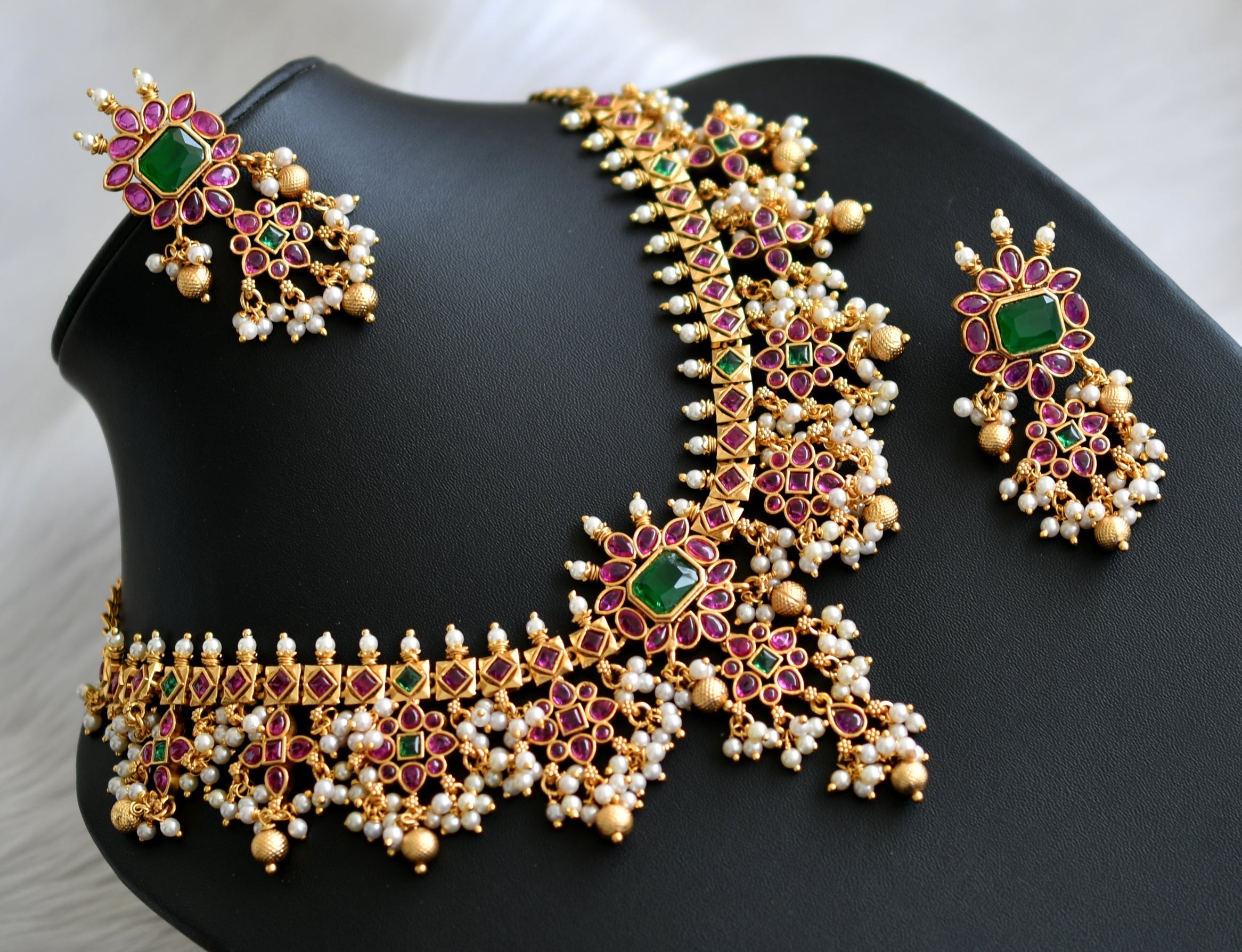 Matte finish real kemp-green block stone gutta pusalu necklace set dj ...