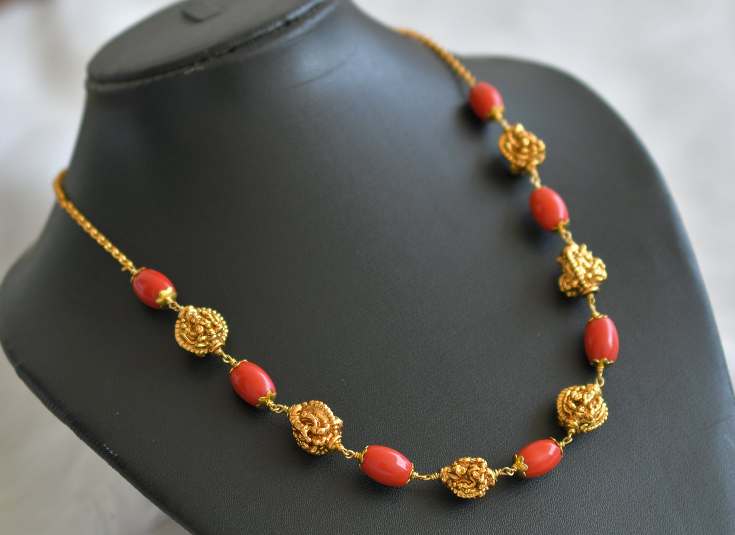 Antique coral lakshmi beaded mala/chain dj-44987 – dreamjwell