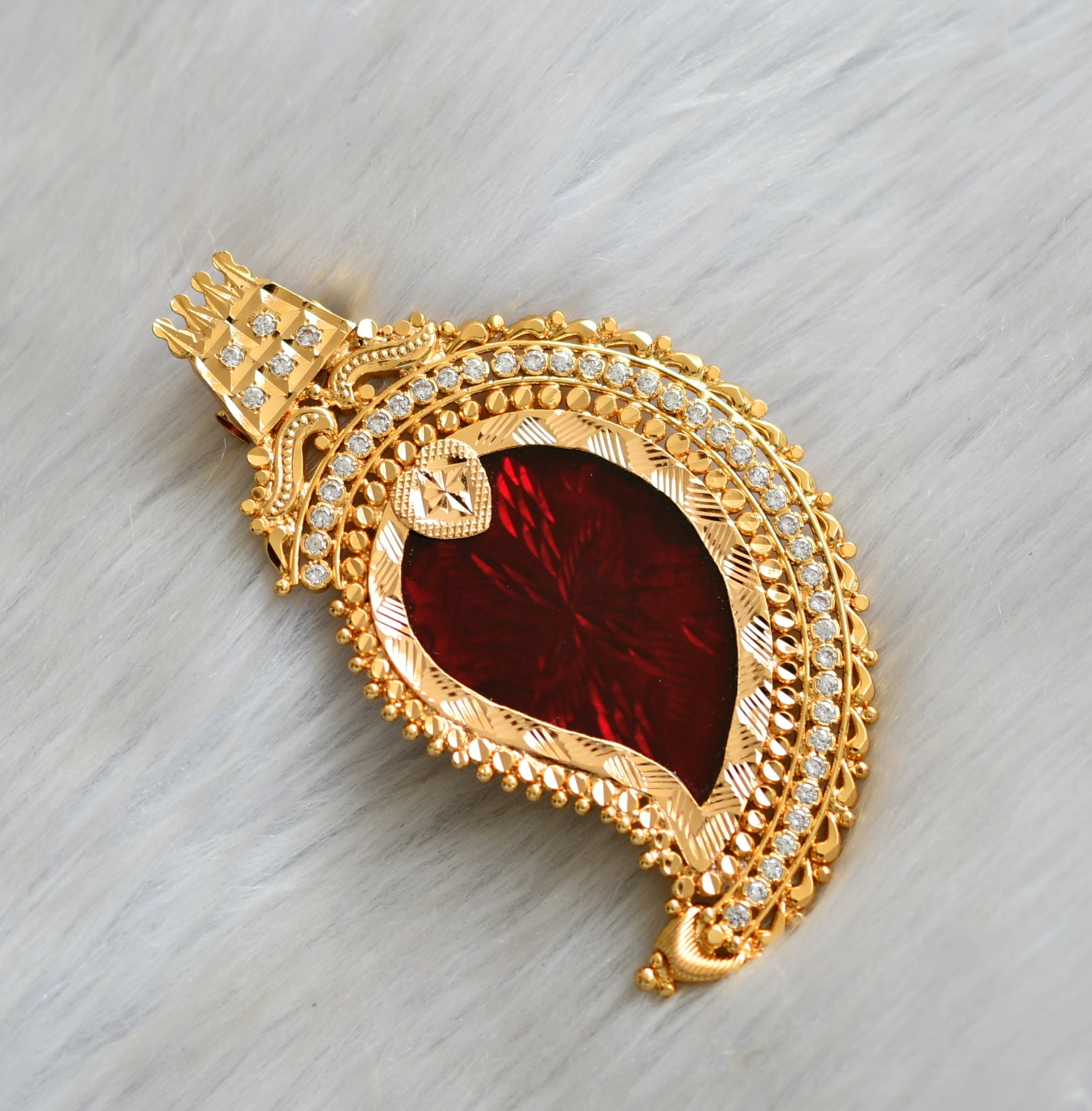 Gold tone white stone red mango Kerala style pendant dj-42296 – dreamjwell
