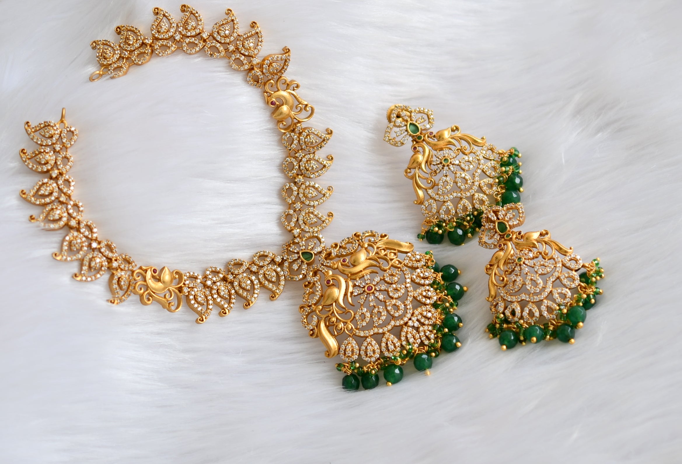 Matte finish pink-green-white peacock-mango green agates necklace set ...