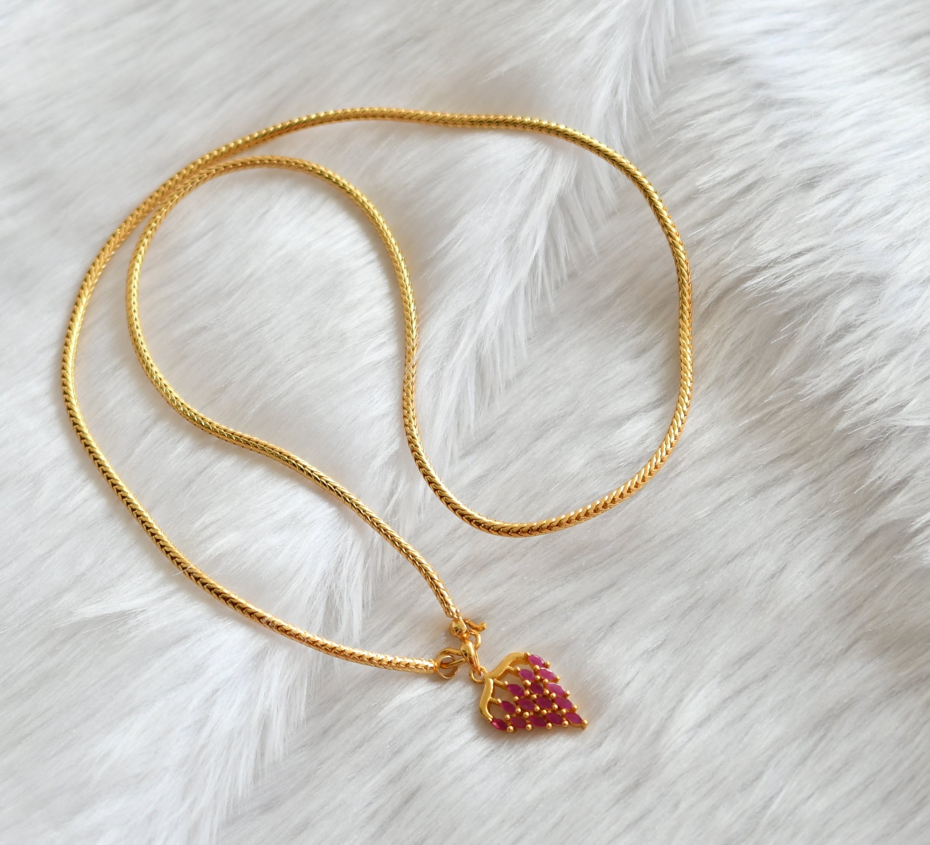 Gold tone chain with ruby stone grape pendant dj-38887 – dreamjwell