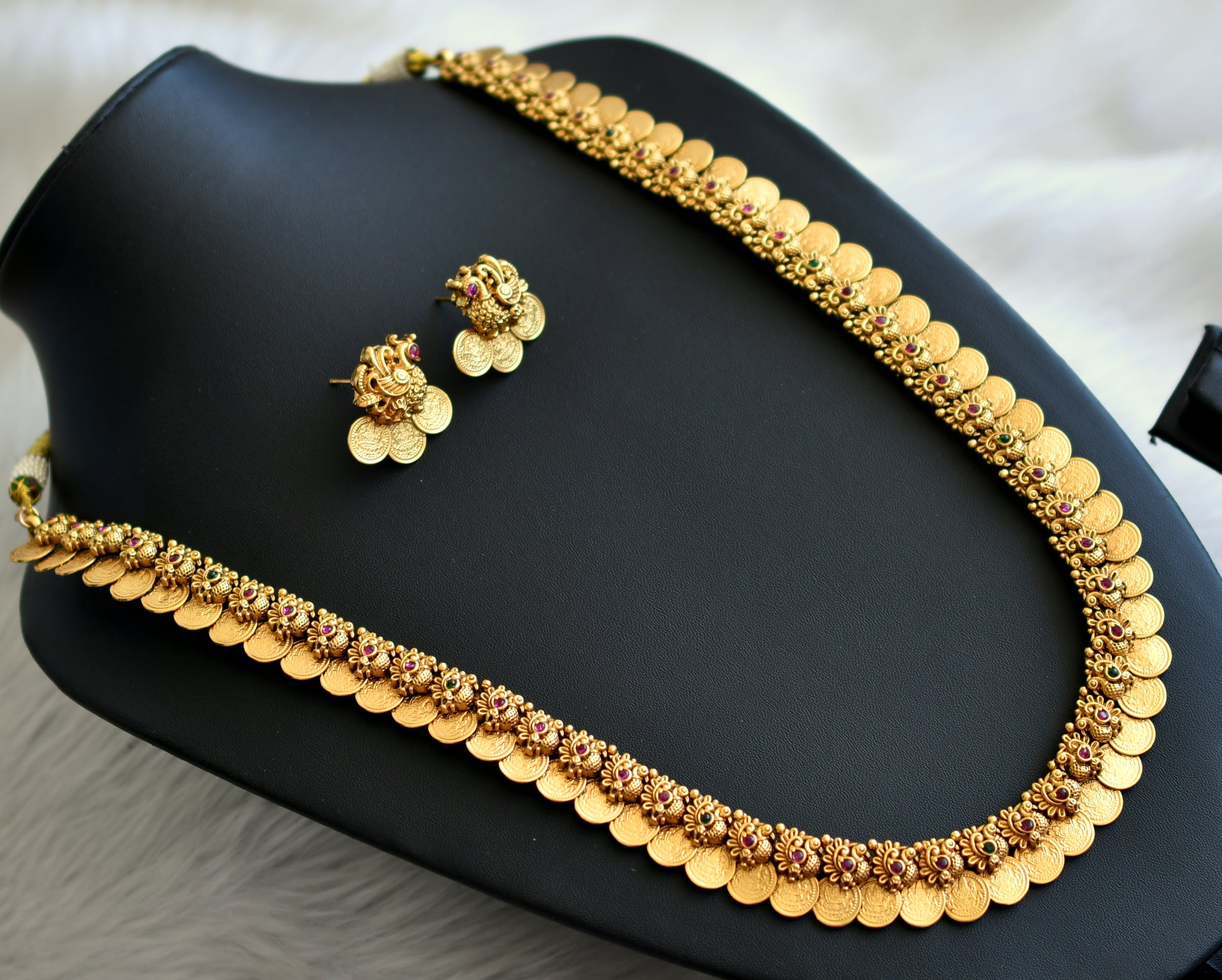 Matte finish kemp-green swan-Lakshmi coin haar set dj-41844 – dreamjwell